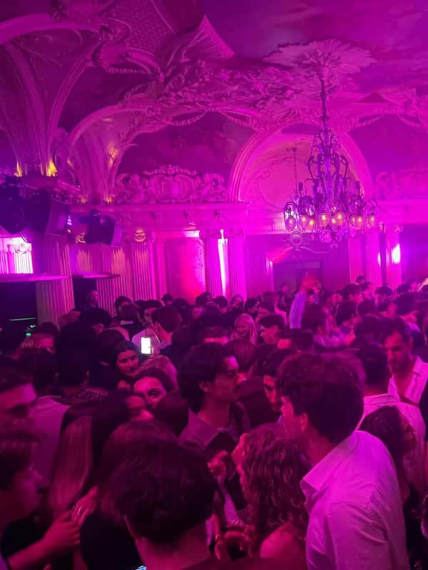 New Year's Eve: Champagne Toast, Countdown & VIP Club Access - 2026 ...