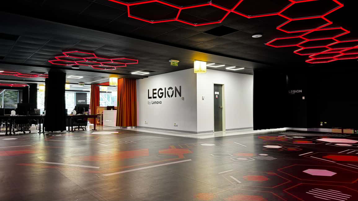 Bucharest: VR Escape Room & Arena with Coffee Break | GetYourGuide