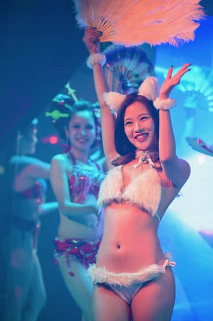 Tantra Tokyo: Burlesque Show Club with Dinner Included | GetYourGuide