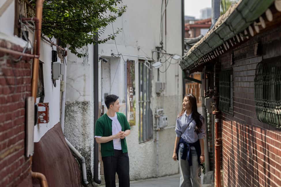 Seoul: Korean Society and Local Mindset Gwanghwamun Tour | GetYourGuide