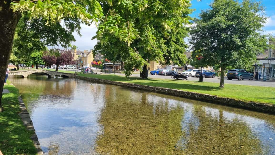 Londen: Cotswolds-dagvullende rondleiding met gids voor groepen ...