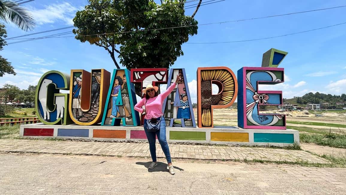 Tour Guatapé con visita a Granja de las Llamas y las Alpacas | GetYourGuide