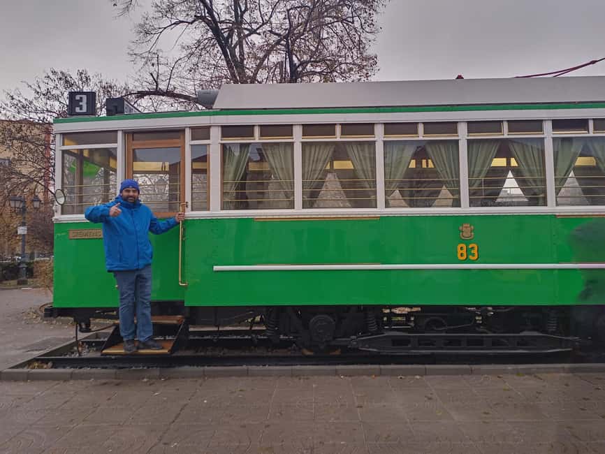 Sofia Insider Tour mit Peter + Orte mit begrenztem Zugang | GetYourGuide