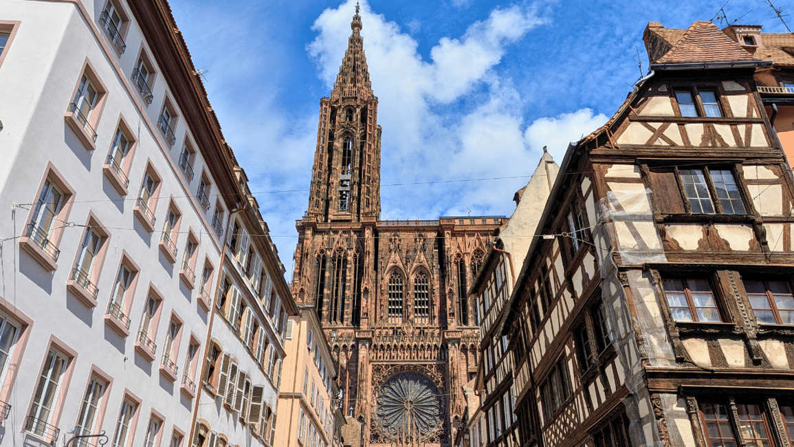 Strasbourg: 10km running tour "through anecdotes" with a local guide ...