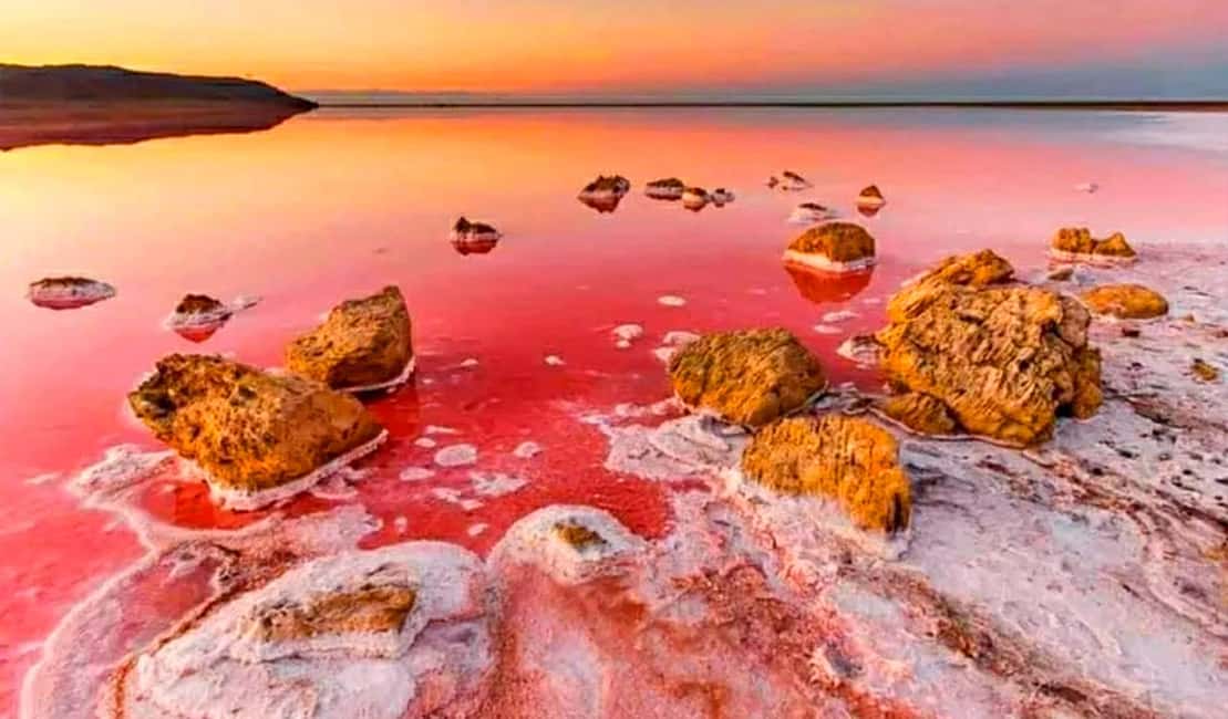 Baku: miasto Sumgait, Różowe Jezioro i tętniący życiem zielony bazar ...