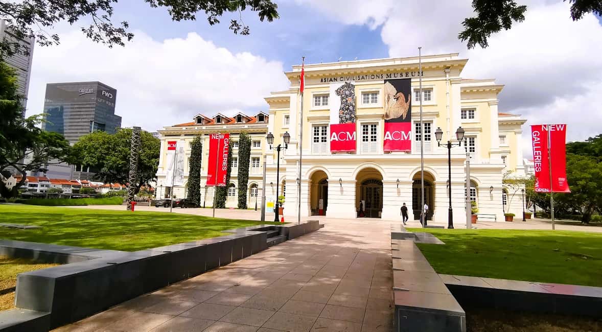 Singapore: Colonial Splendour Walking Tour with Lunch | GetYourGuide