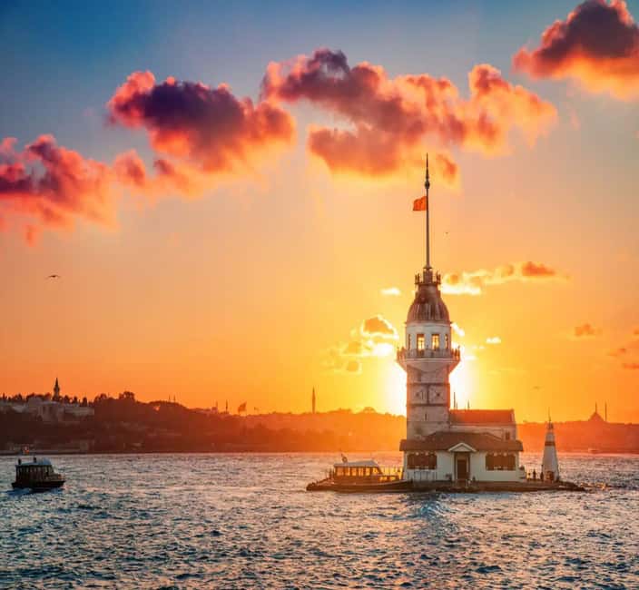 Prohlídka Istanbulu s průvodcem při západu slunce na Bosporu | GetYourGuide