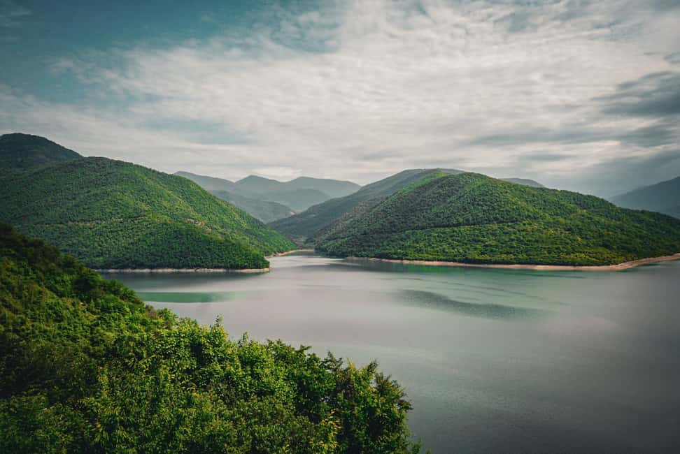 Tiflis: excursión de un día a Jinvali, Gudauri y Ananuri | GetYourGuide