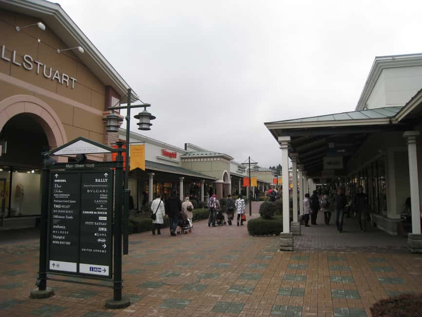 Mount Fuji & Gotemba Premium outlet Tour from Tokyo. | GetYourGuide