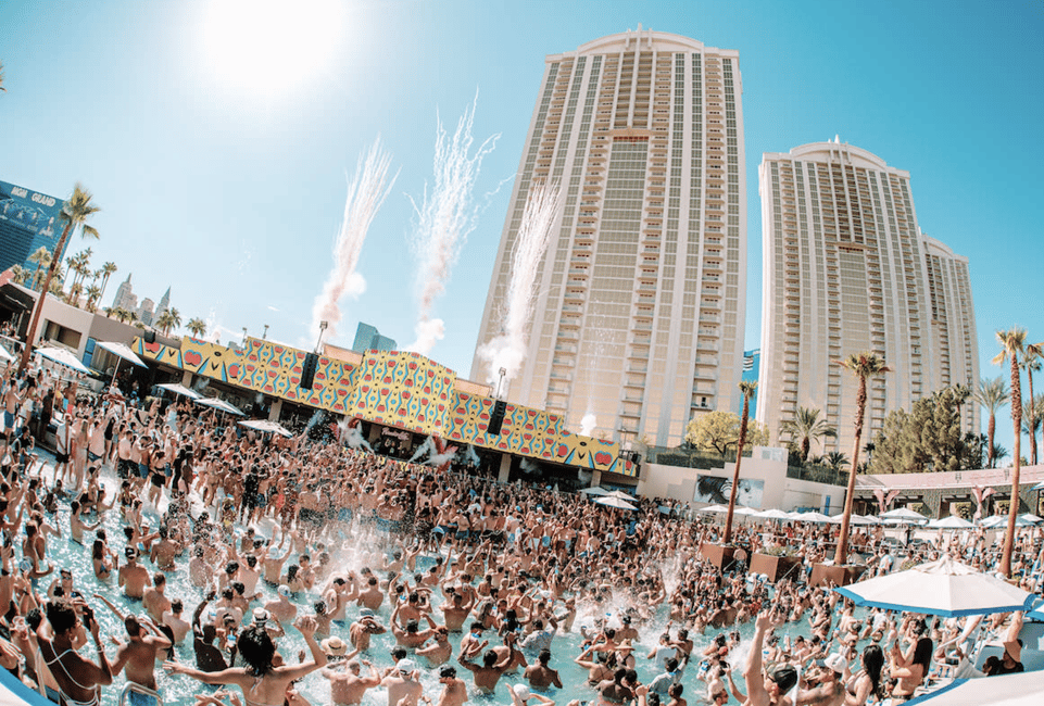 Vegas: Entry to 3 Nightclub and a Pool Party Pass | GetYourGuide