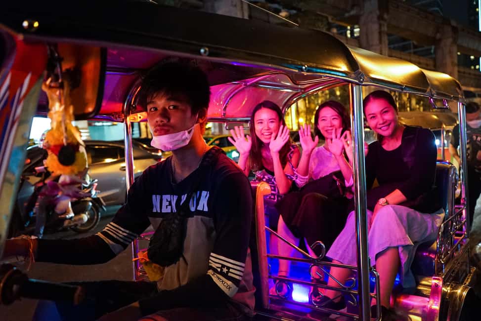 Bangkok: Barrunda i tuk-tuk – Siam, Pratunam och Silom | GetYourGuide