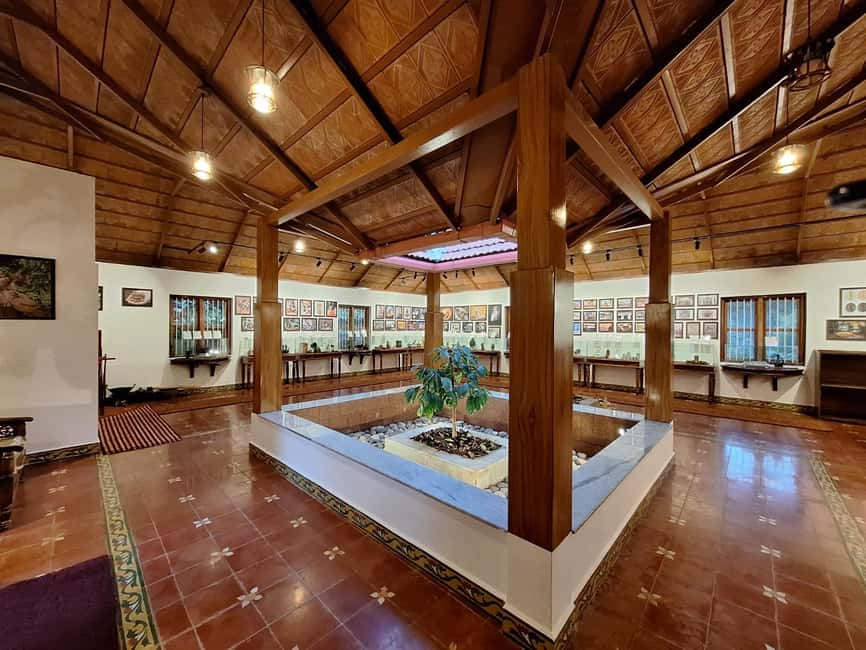 Coorg: Mercara Gold Estate Coffee/Spice Farm and Museum Tour | GetYourGuide