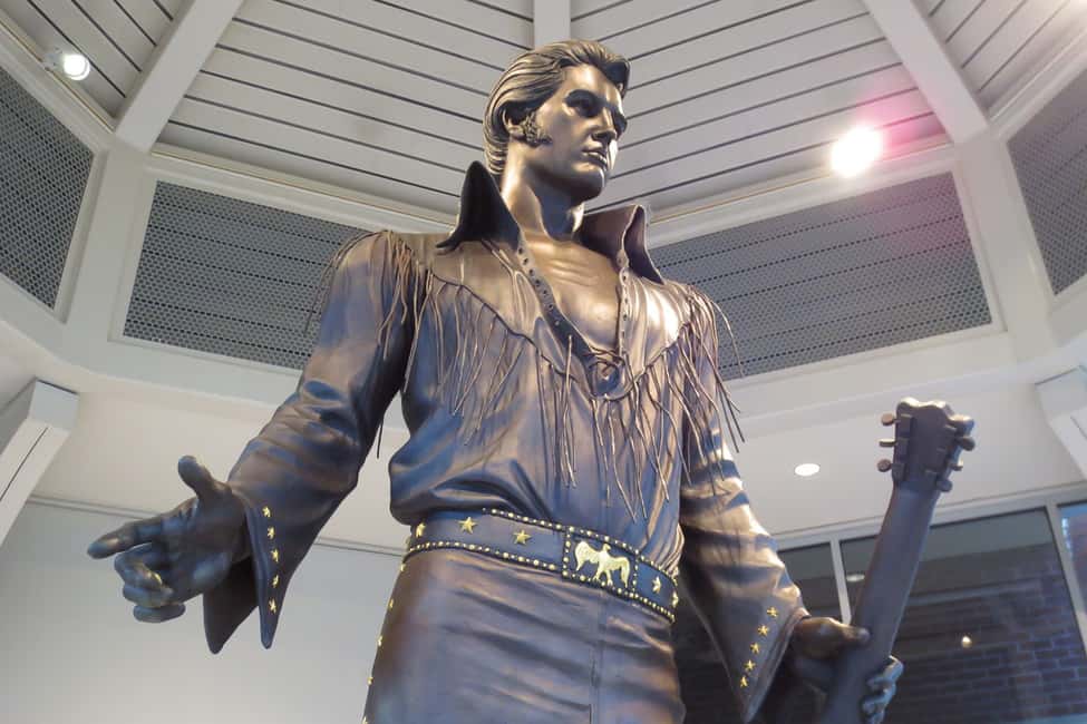 Memphis: Hop-On Hop-Off Sightseeing Bus Tour | GetYourGuide