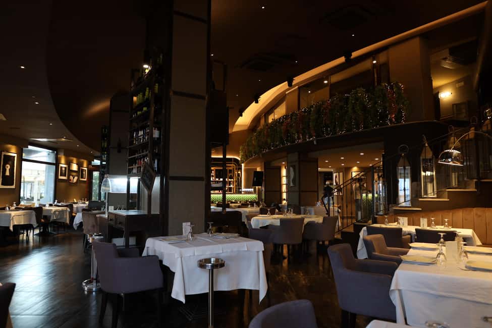 Naples: Pizza making class with a local pizza chef | GetYourGuide