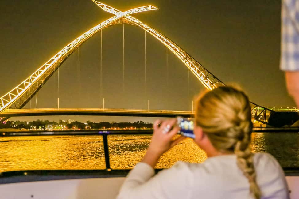 Perth: Swan River Dinner Cruise | GetYourGuide