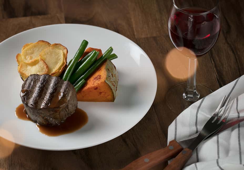 Gold Coast: Australian Outback Spectacular Dinner & Show | GetYourGuide