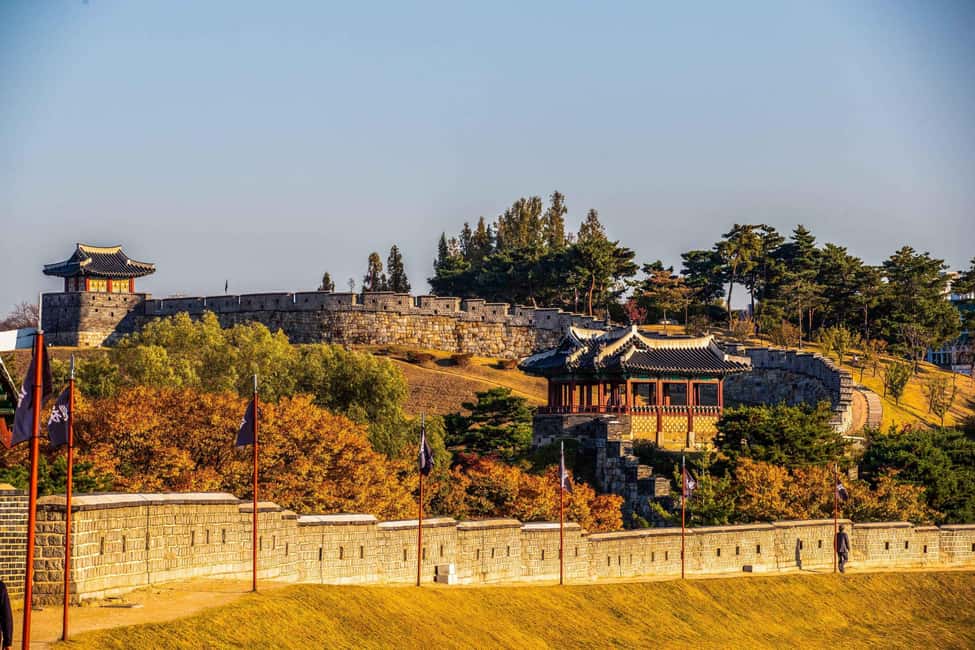 Seoul: 12th Nov Suwon K-Drama Spots Autumn Photography Tour | GetYourGuide