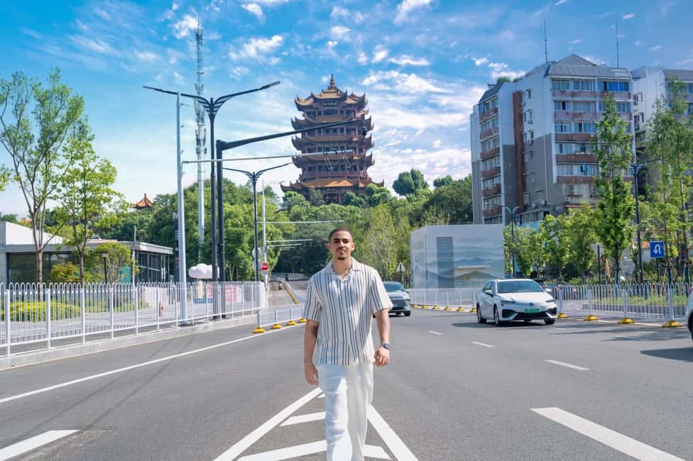 Wuhan: Yellow Crane Tower and Hubu Alley Guided Tour | GetYourGuide