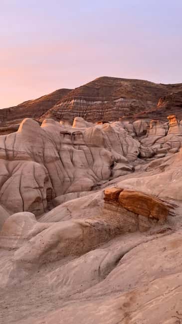 Day of Dinosaurs and Hoodoos From Calgary to the Badlands | GetYourGuide