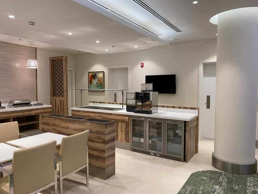 Jeddah Airport (JED): Premium Lounge Access | GetYourGuide