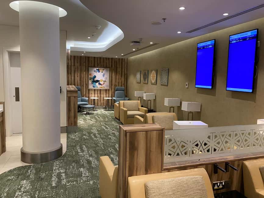 Jeddah Airport (JED): Premium Lounge Access | GetYourGuide