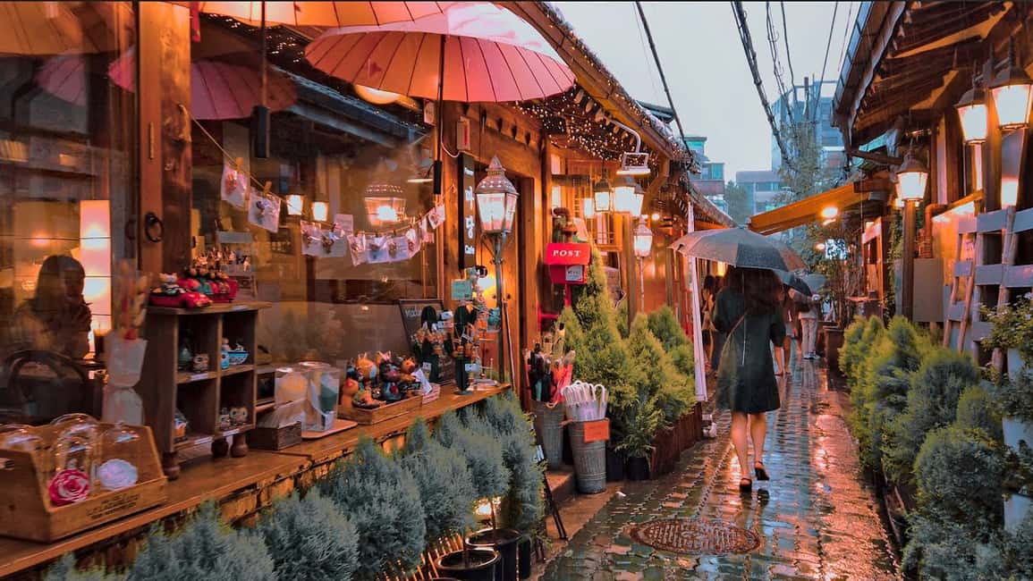 Seoul: Guided Food & Market Tour with 8+ Tastings | GetYourGuide