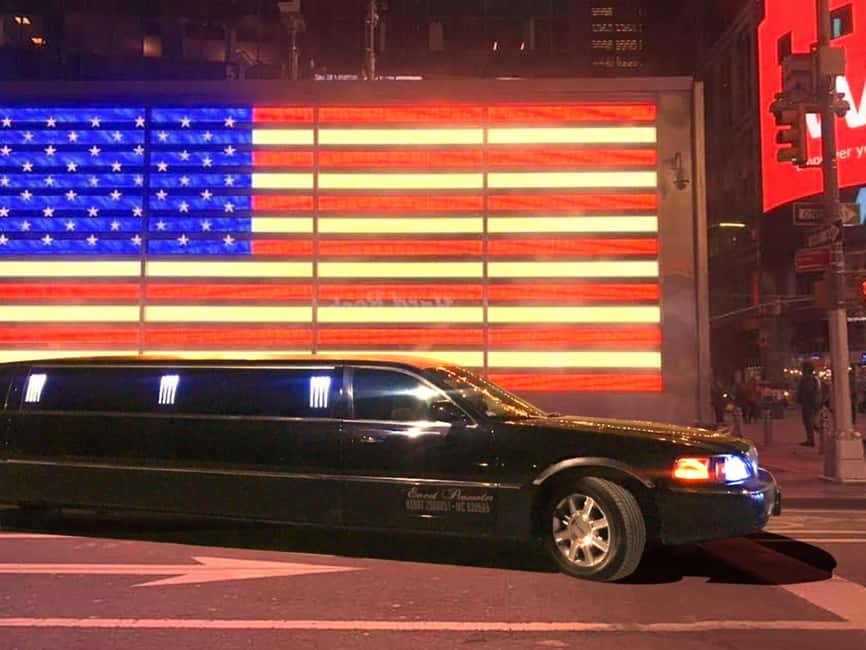 NYC: Private Home Alone 2 Stretch Limousine Tour with Pizza | GetYourGuide