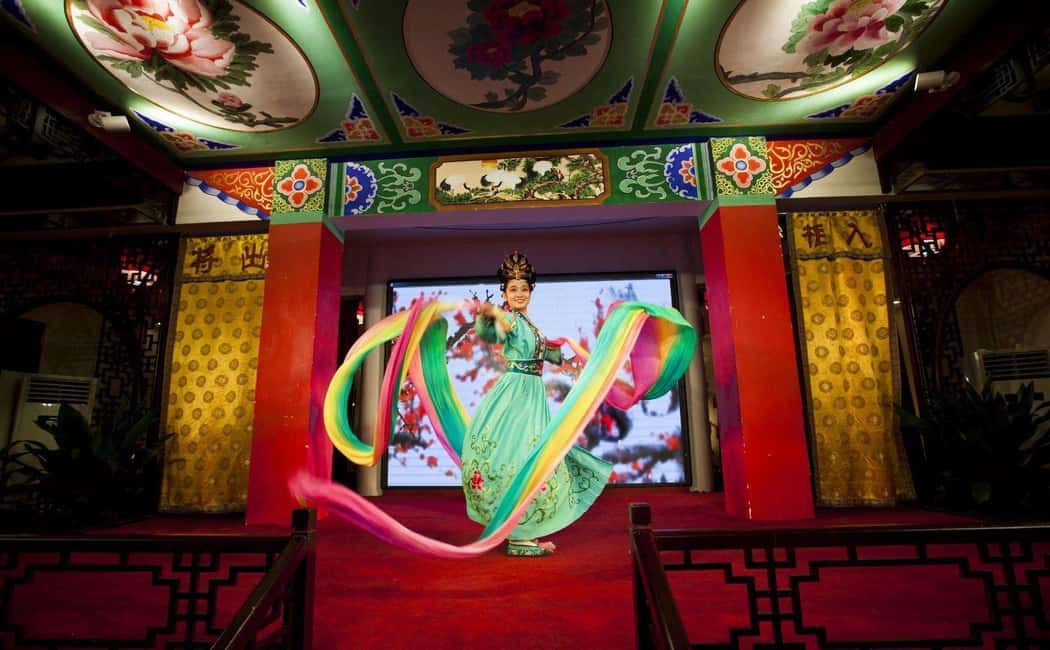 Chengdu: Sichuan Opera Shu Feng Yan Yun Evening Show Ticket | GetYourGuide