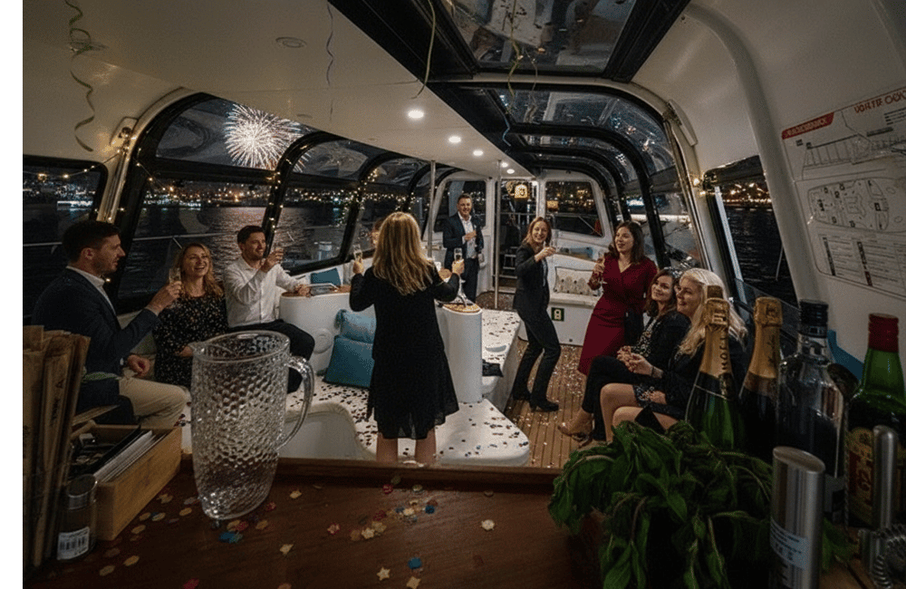 New Year’s Eve Luxury Boat – DJ, Buffet & Open Bar | GetYourGuide