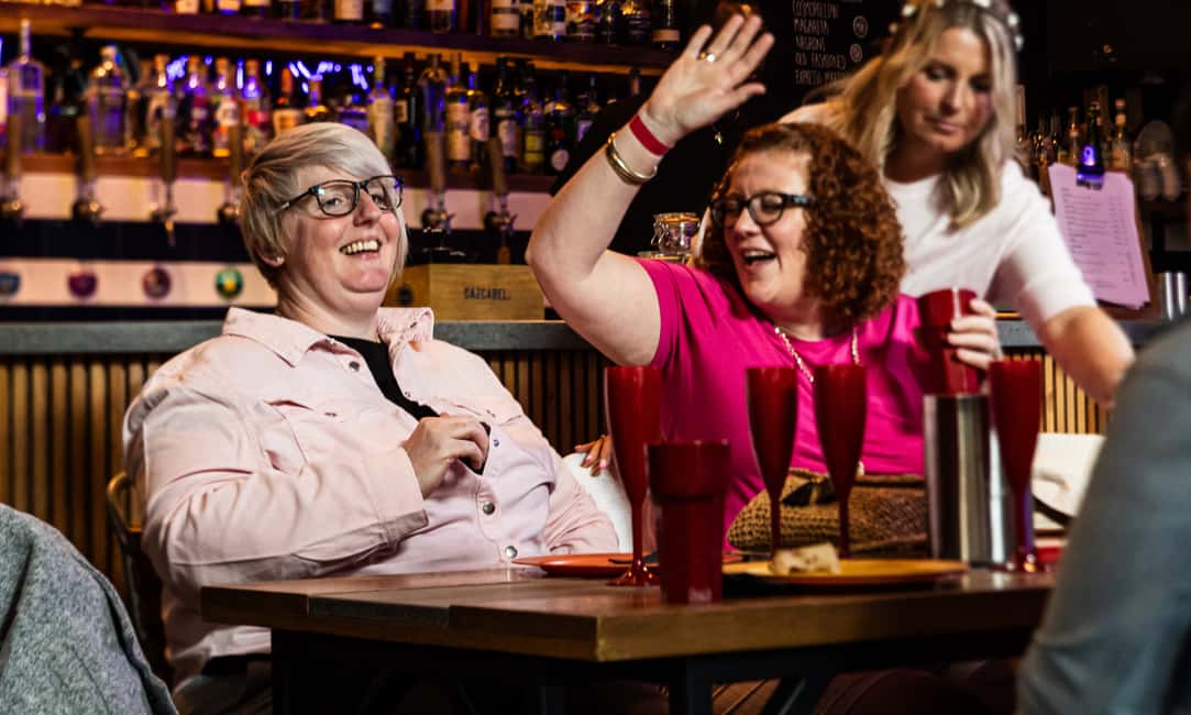 London: Big 80s Neon Bottomless Brunch | GetYourGuide