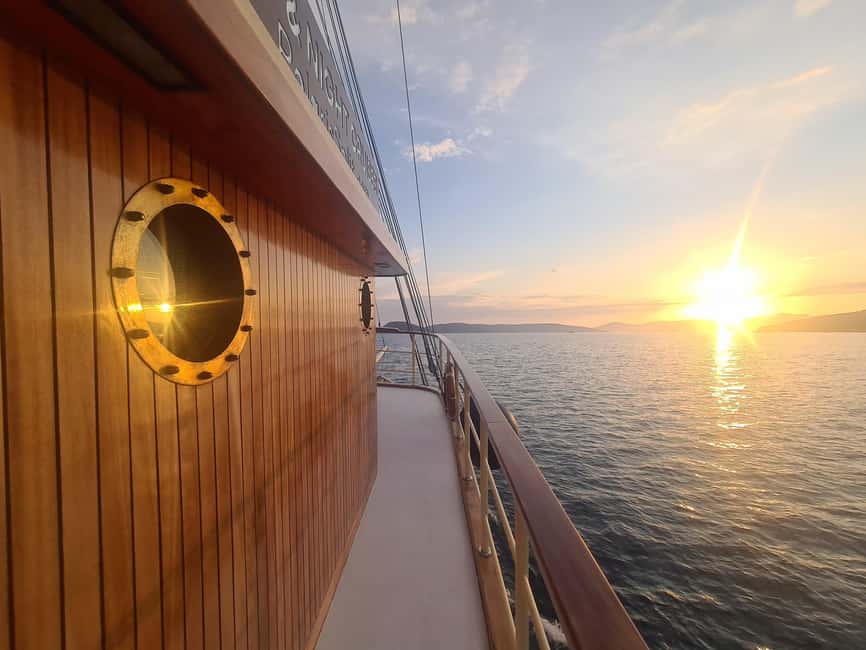 Split:Sunset Cruise with Live Music | GetYourGuide