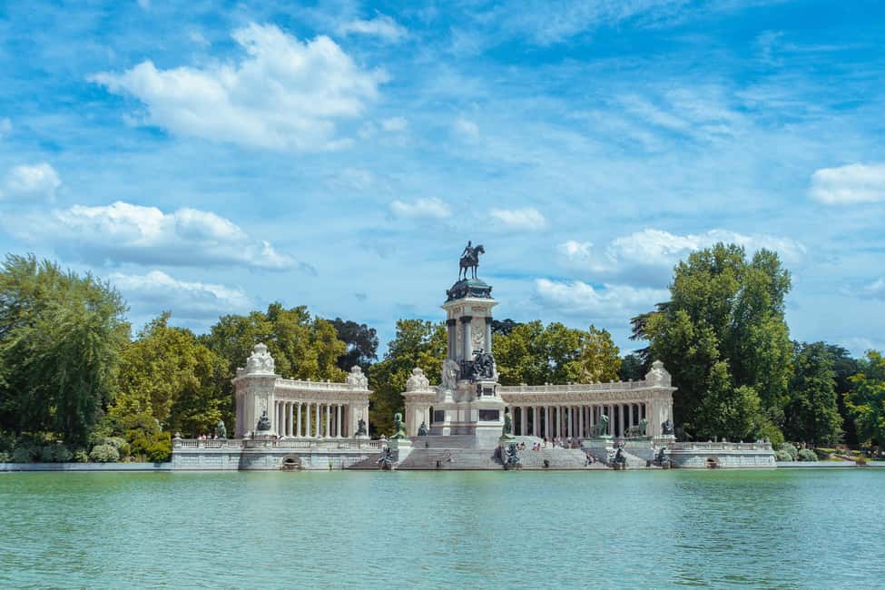 Madrid : Musée du Prado et parc du Retiro avec apéritif | GetYourGuide