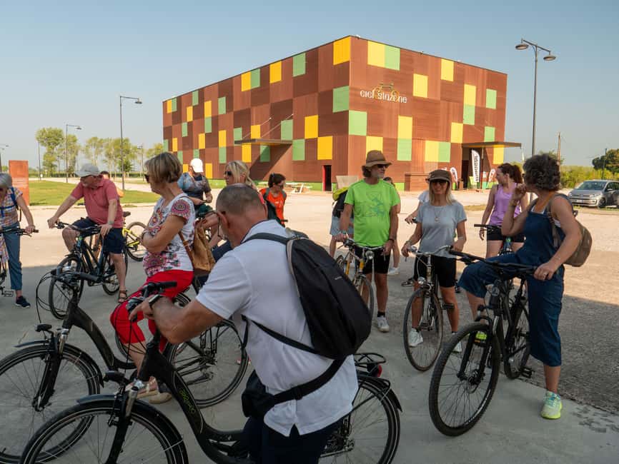 Caorle: Sonnenuntergangsfahrt & Drinks am Lagunenrand in Ca’ Corniani | GetYourGuide