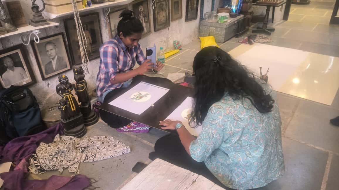 Experiencia de pintura real con pigmentos naturales | GetYourGuide