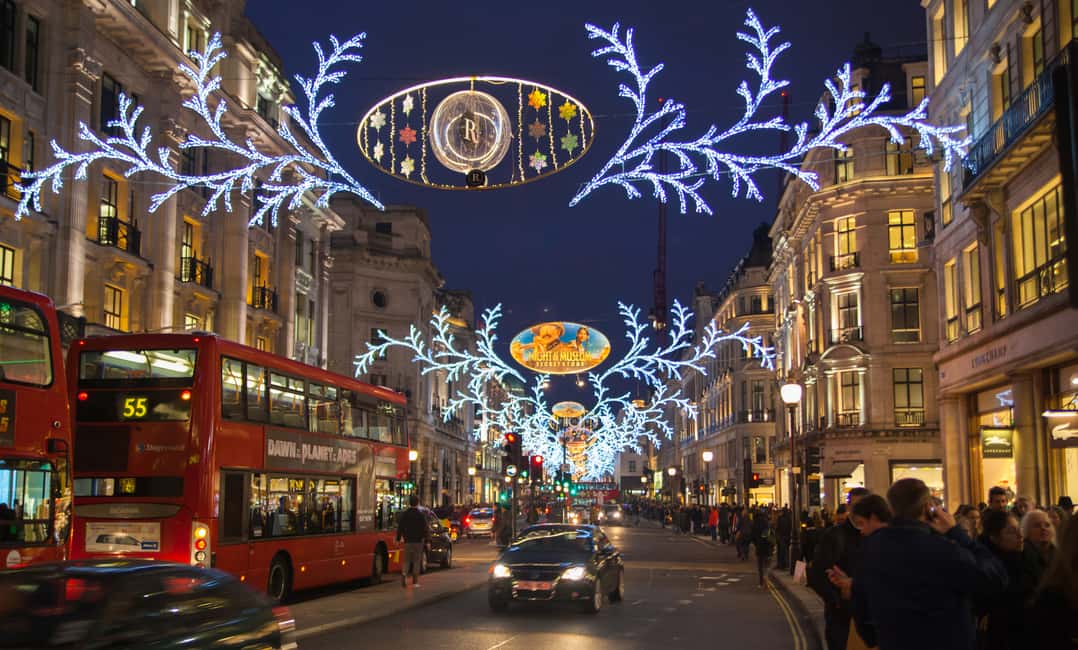 London: Santa Bus Christmas Lights Open-Top Tour | GetYourGuide