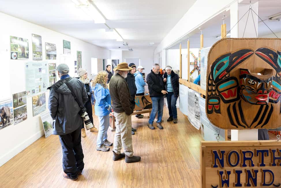 Campbell River: Bute Inlet Grizzly-Watching Tour & Boat Ride | GetYourGuide