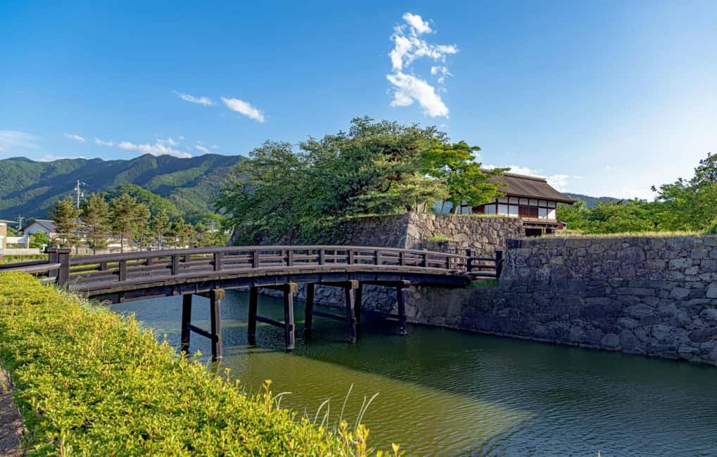 From Tokyo: Snow Monkeys and Zenkoji Temple Day Trip | GetYourGuide