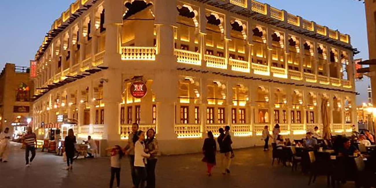 Noční prohlídka města Dauhá z letiště Dauhá | GetYourGuide