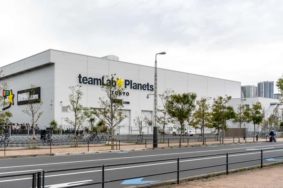 Tokyo: teamLab Planets & Toyosu Fish Market Guided Tour | GetYourGuide