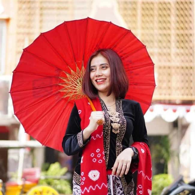 Yogyakarta: verhuur van Javaanse traditionele kleding en fotoshoot ...