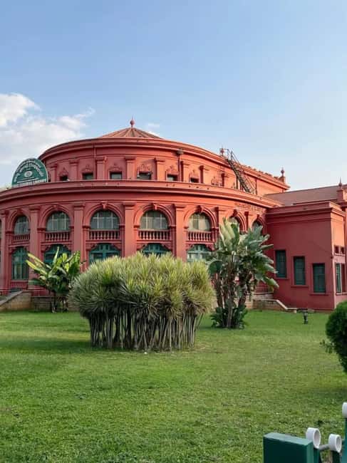 Bangalore Day Tour: Lalbagh, Tipu Palace & Bull Temple | GetYourGuide