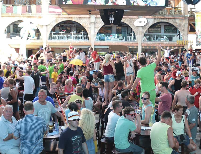 Mallorca: Ballermann Beach & Party Day Tour | GetYourGuide