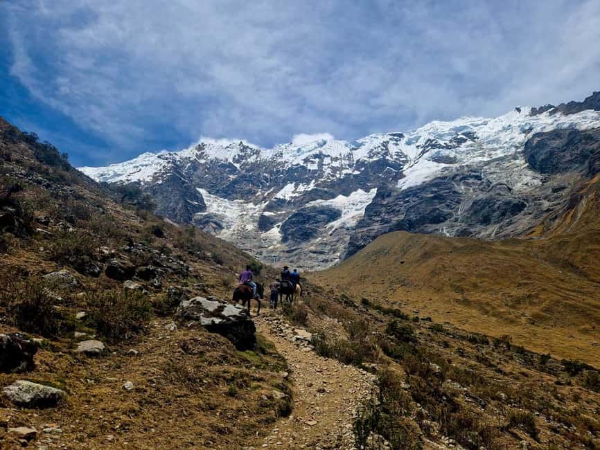Lago Humantay, tour de aventura de 1 día, con guía y comidas | GetYourGuide