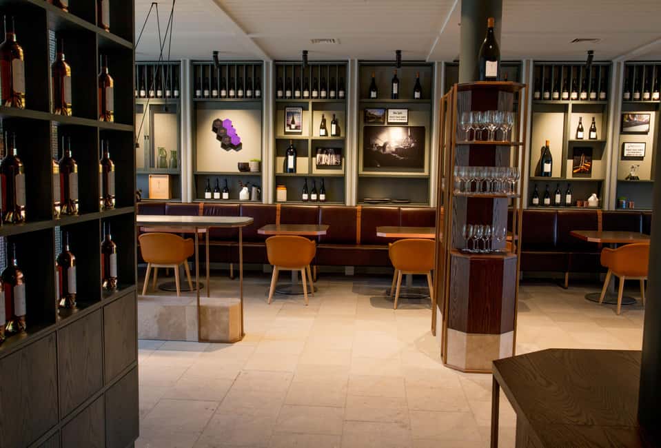 From Napier: Craggy Range Wine Tour with Te Mata Peak Stop | GetYourGuide