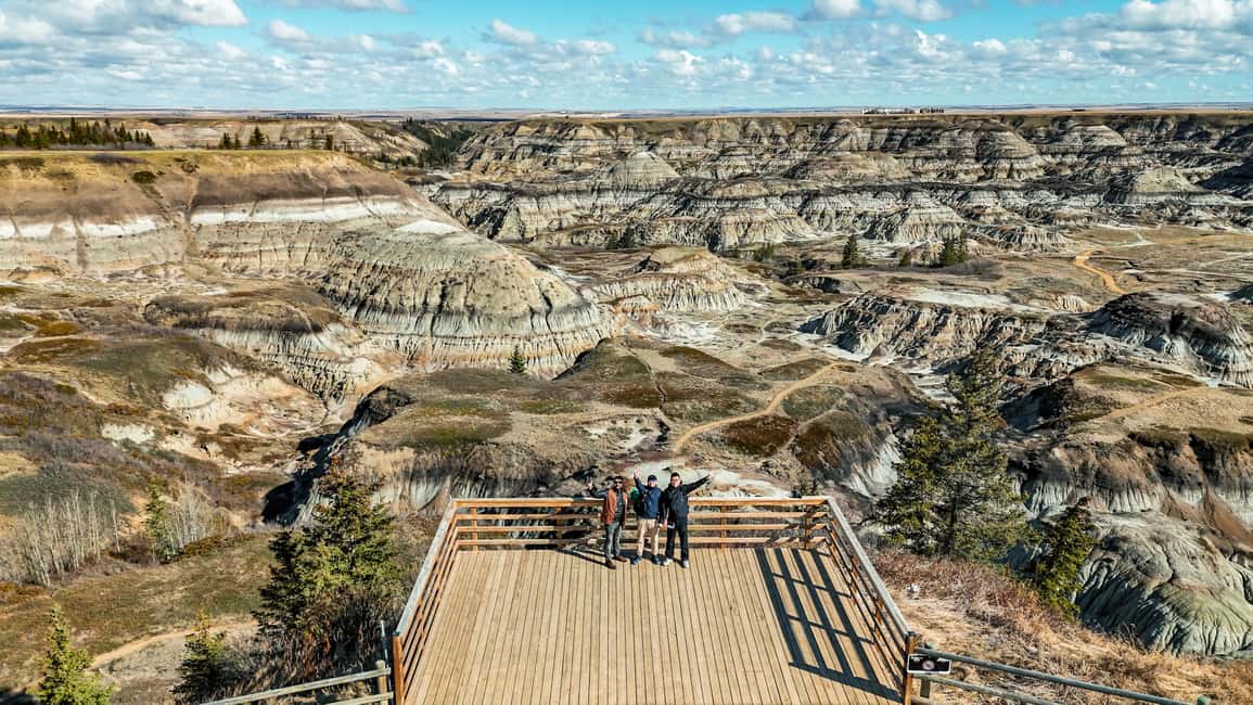 Day of Dinosaurs and Hoodoos From Calgary to the Badlands | GetYourGuide