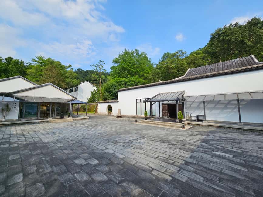 From Taipei: Pinglin Tea Culture and Maokong Guided Day Tour | GetYourGuide