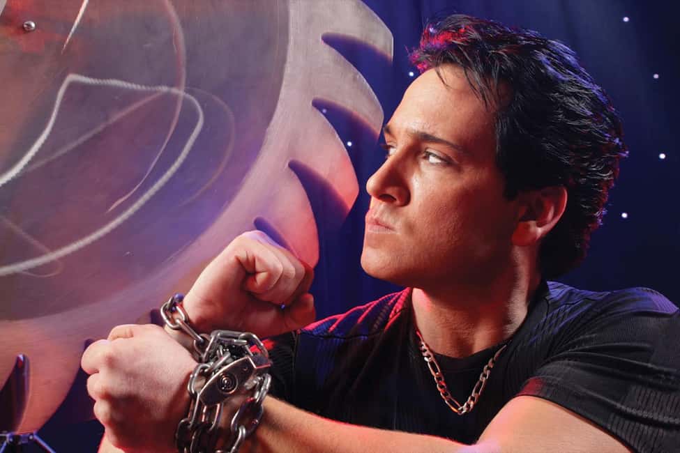 Pigeon Forge: The Magic of Terry Evanswood Show Ticket | GetYourGuide