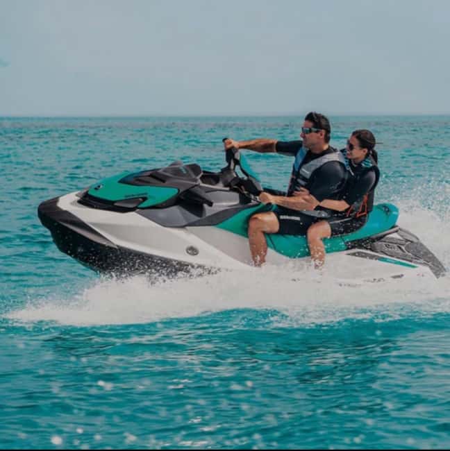 Doha: Jet Ski kaland a Skyline és a Pearl Qatar kilátással | GetYourGuide