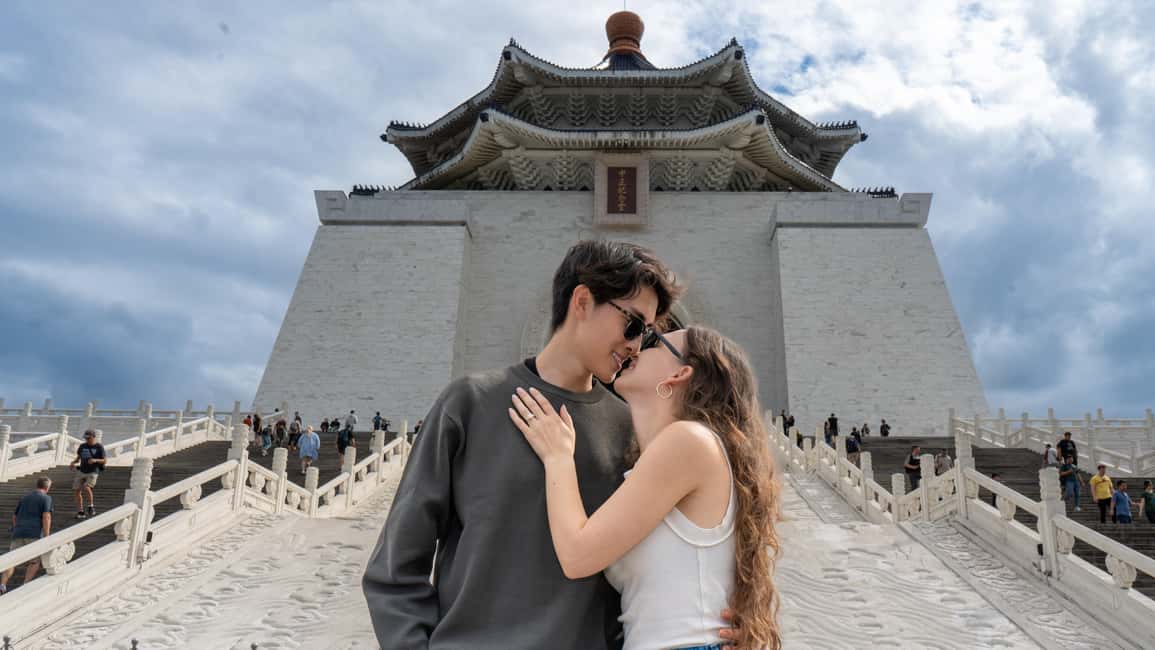 Taiwan Taipei: Photoshoot with Taiwan Photographer | GetYourGuide