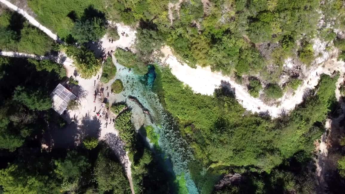Blue Line: Vlore-Butrint National Park och Blue Eye dagsutflykt ...